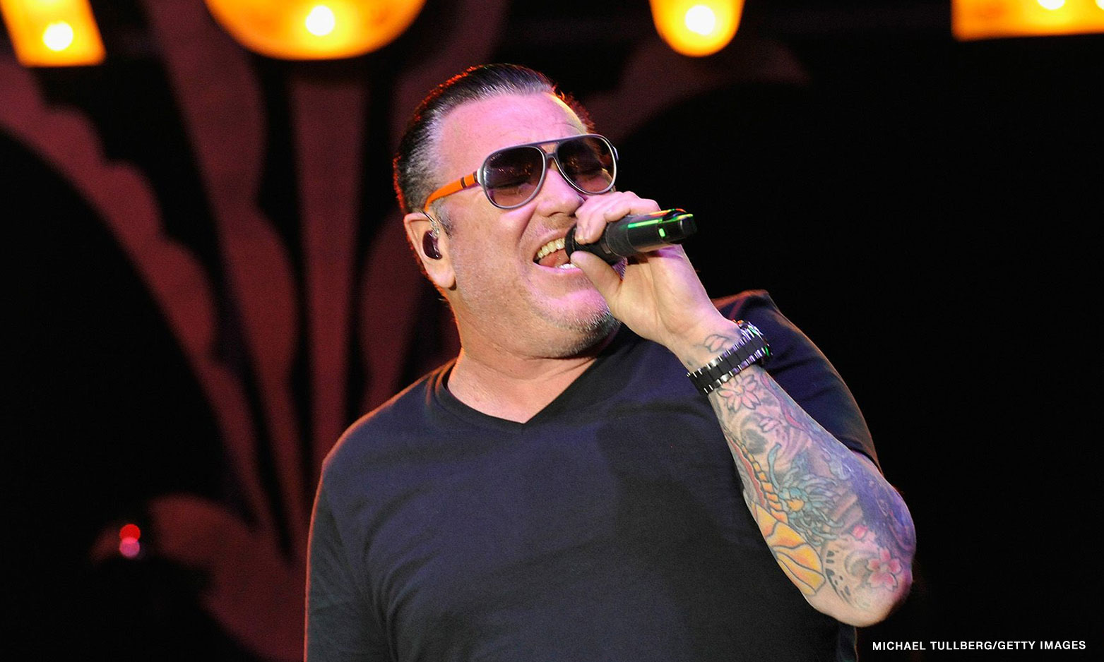Steve Harwell, founding lead singer of Smash Mouth, dead at 56 ...