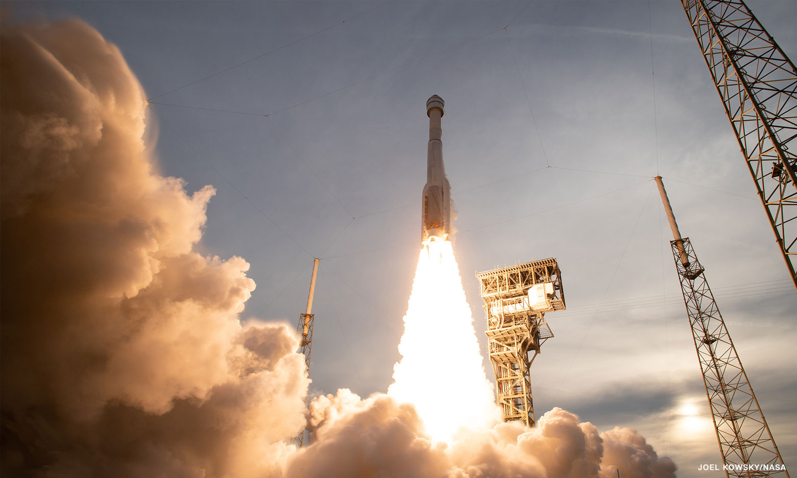 Here’s what happened during Boeing’s ‘nail-biting’ spacecraft docking ...